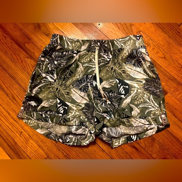 one 5 one | Shorts | 35 One 5 One Tropical Shorts With Gold Beads Xl ...